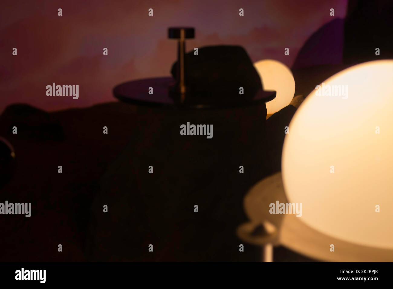 Retro light hi-res stock photography and images - Alamy