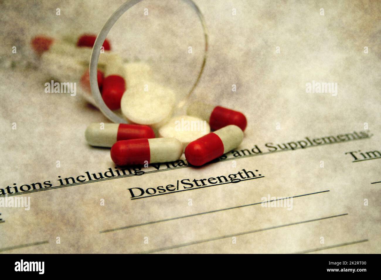 Pill dose grunge concept Stock Photo - Alamy