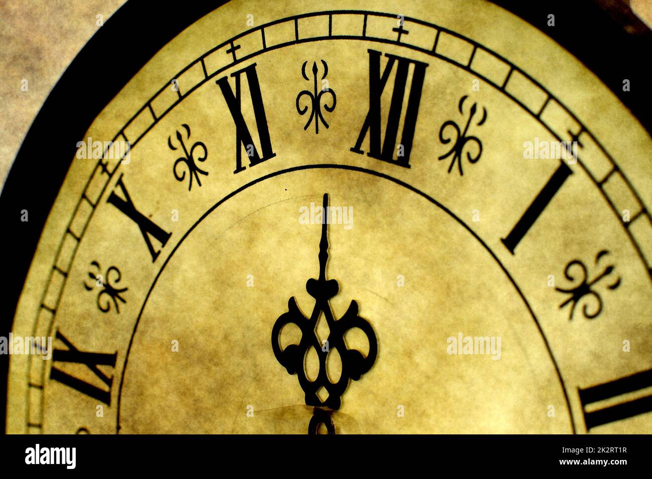 Vintage clock hi-res stock photography and images - Alamy