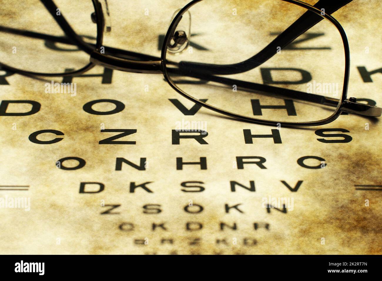 Eye chart hi-res stock photography and images - Alamy