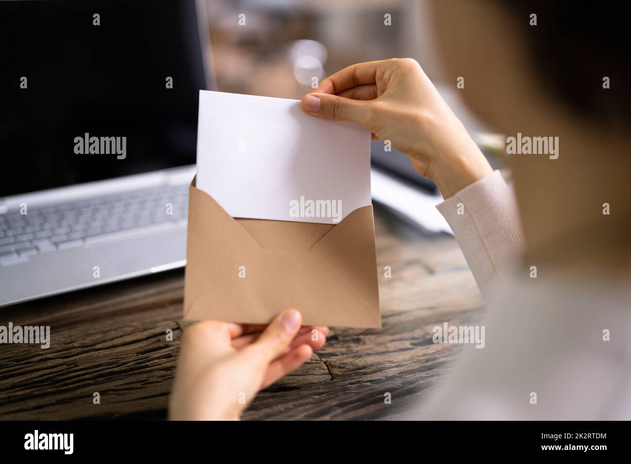 Receive Business Correspondence. Feedback Stock Photo - Alamy