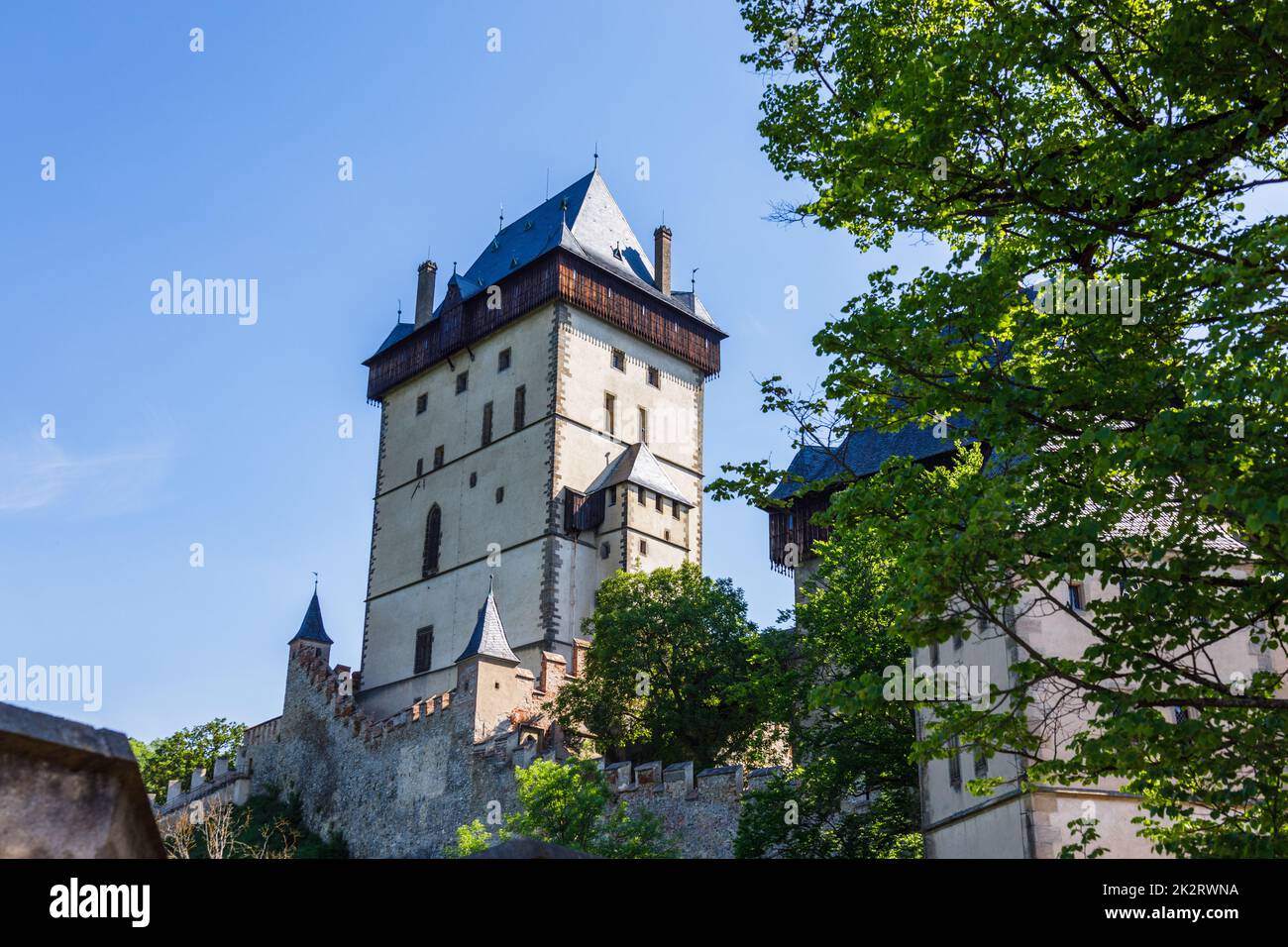 Gothic castle hi-res stock photography and images - Alamy