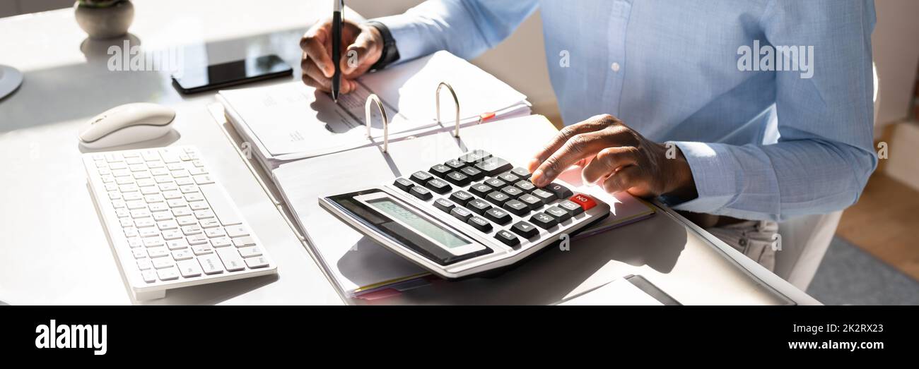 Calculating check hi-res stock photography and images - Alamy