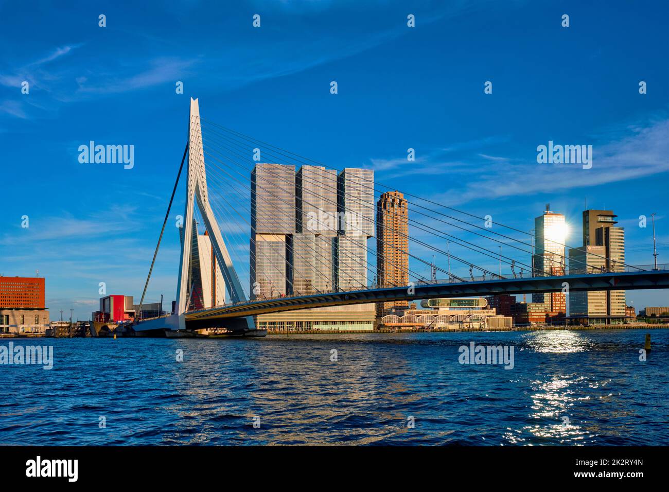 Panoramic skyline skyscrapers rotterdam hi-res stock photography and ...