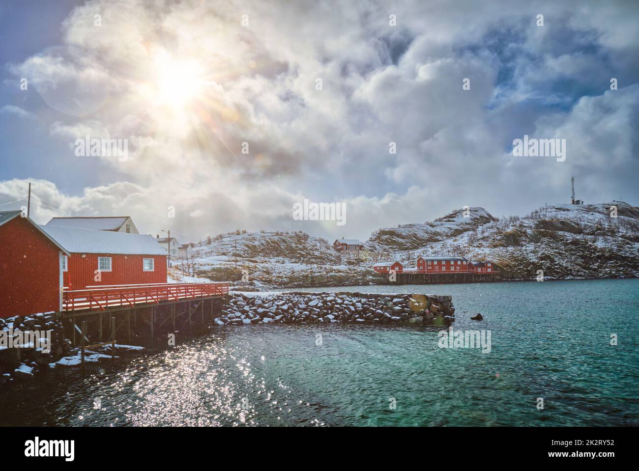 Rorbu houses hi-res stock photography and images - Alamy