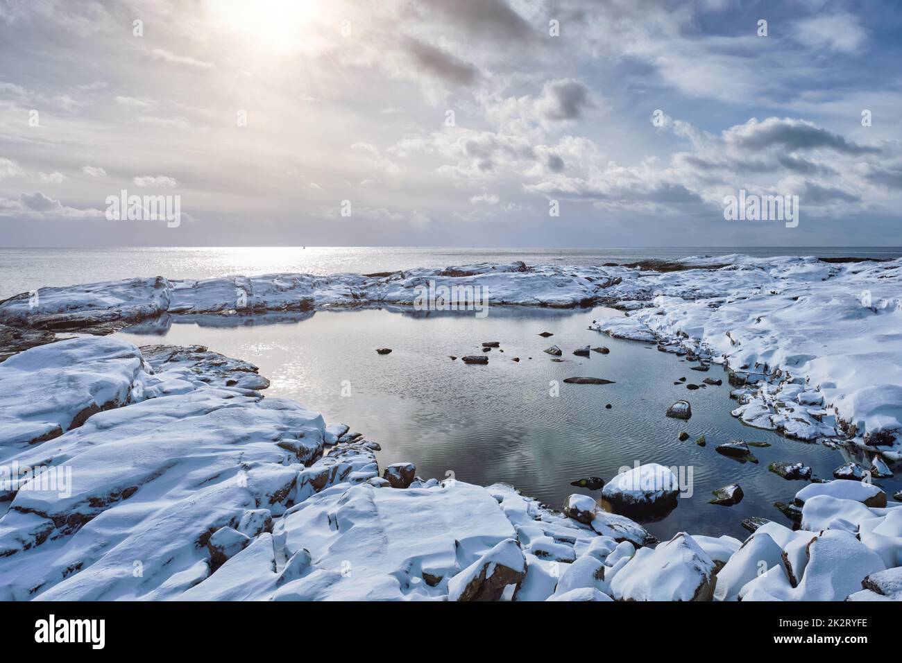 Winter sea wave hi-res stock photography and images - Alamy