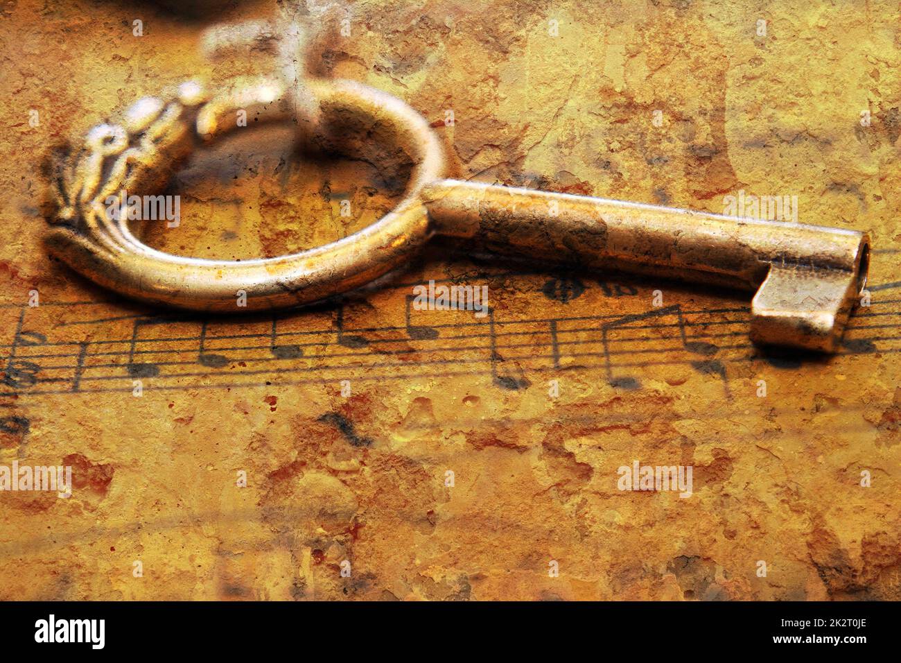 Music sheet and old key Stock Photo - Alamy