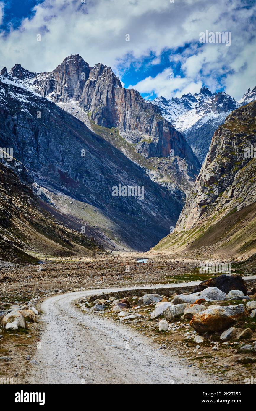 Road in Lahaul Valley, India Stock Photo - Alamy
