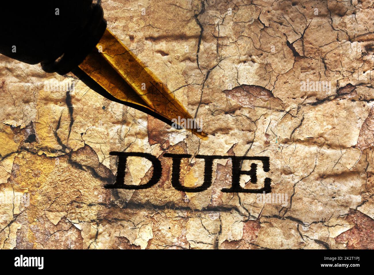 Fountain pen on due text Stock Photo - Alamy