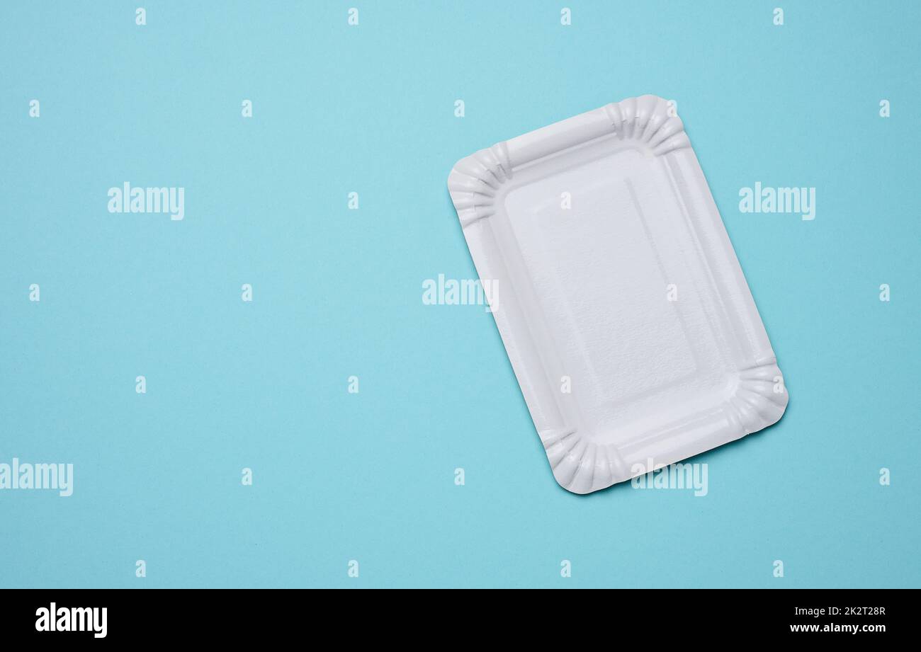Blue paper plate hi-res stock photography and images - Alamy