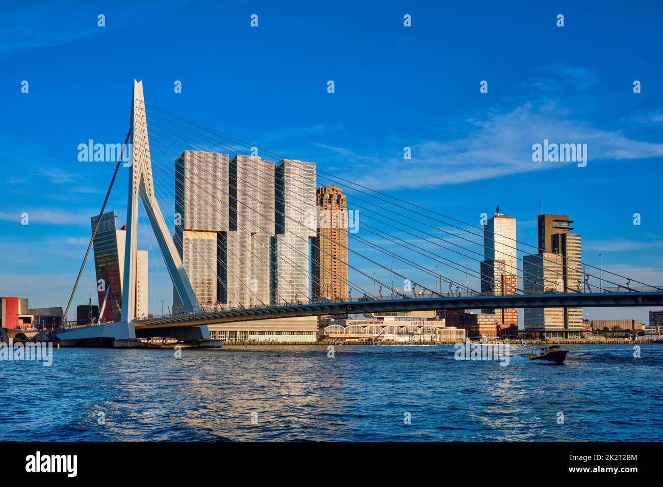 Panoramic skyline skyscrapers rotterdam hi-res stock photography and ...