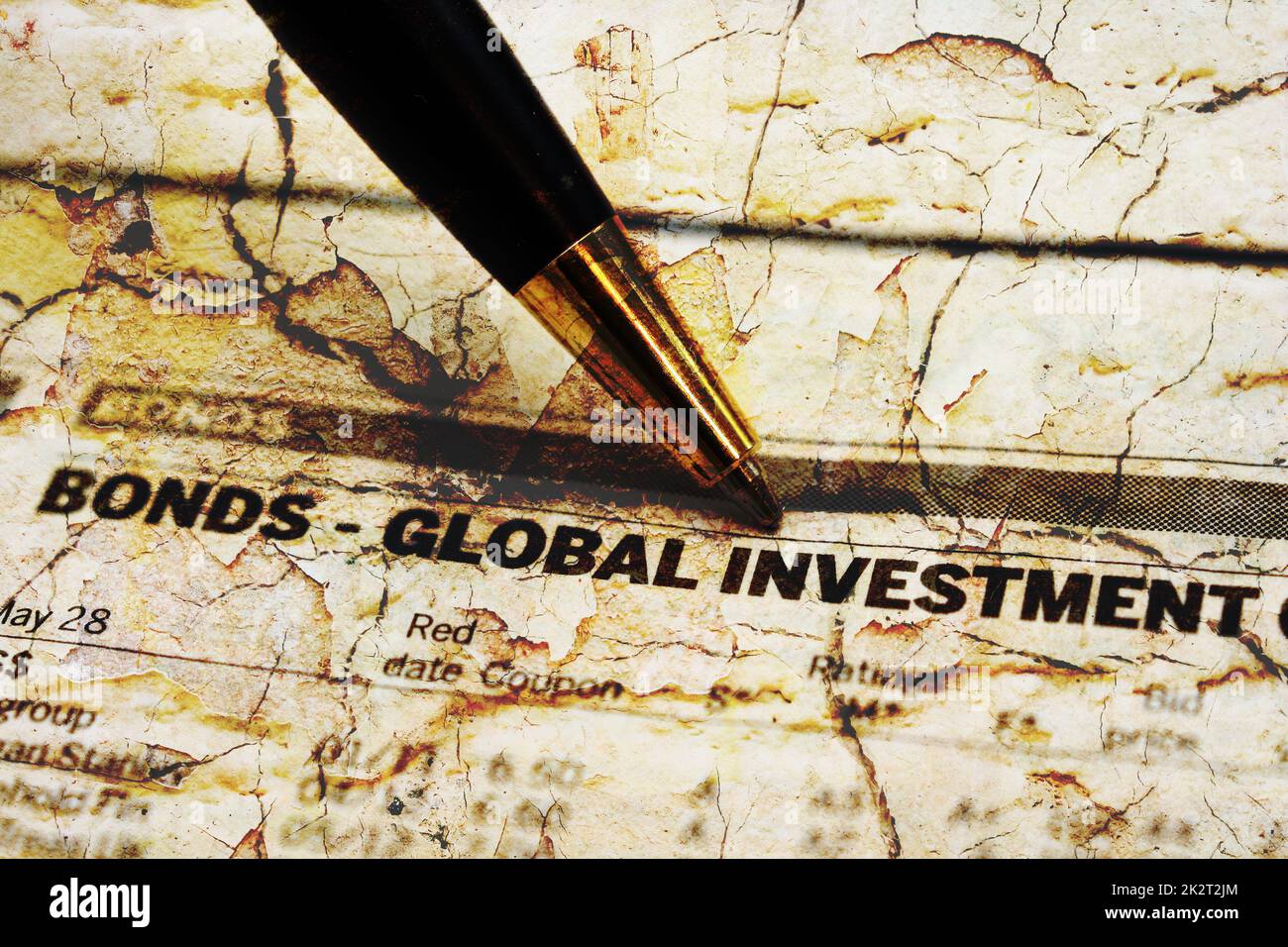 Stock market report Stock Photo - Alamy