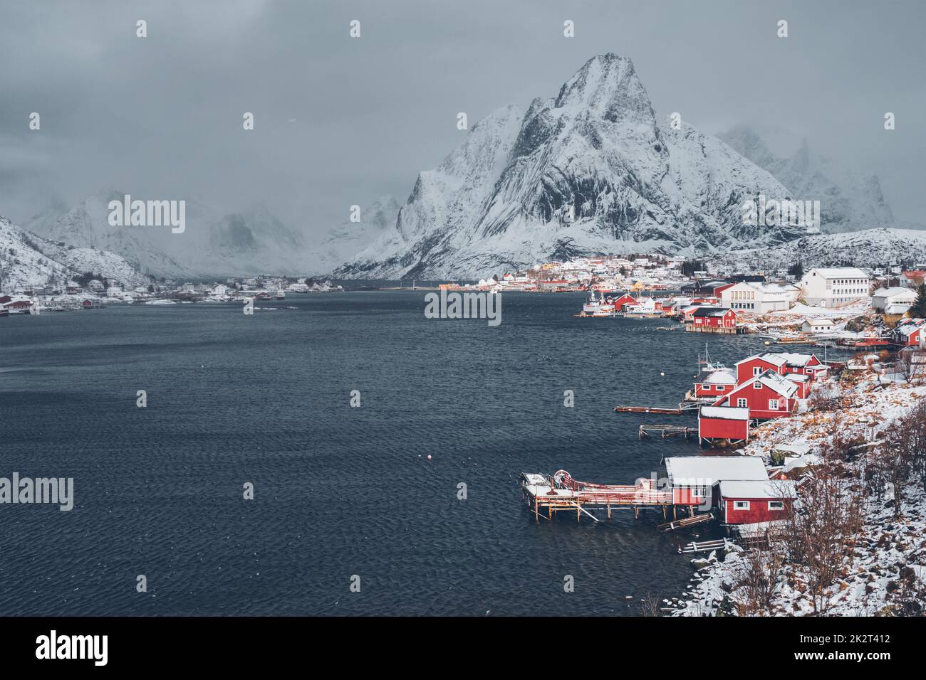 Reine norway winter town hi-res stock photography and images - Alamy