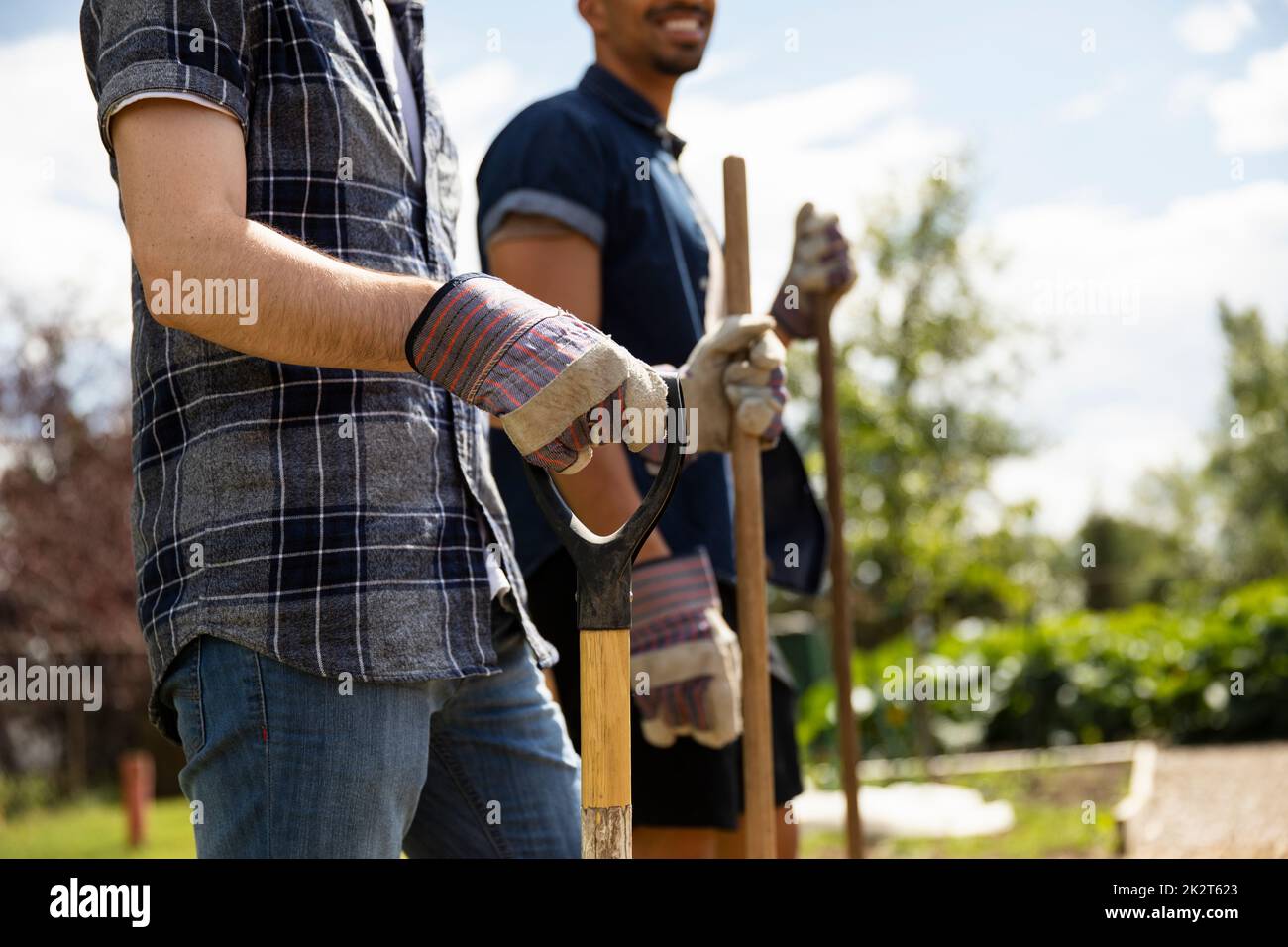 Spade man hi-res stock photography and images - Alamy