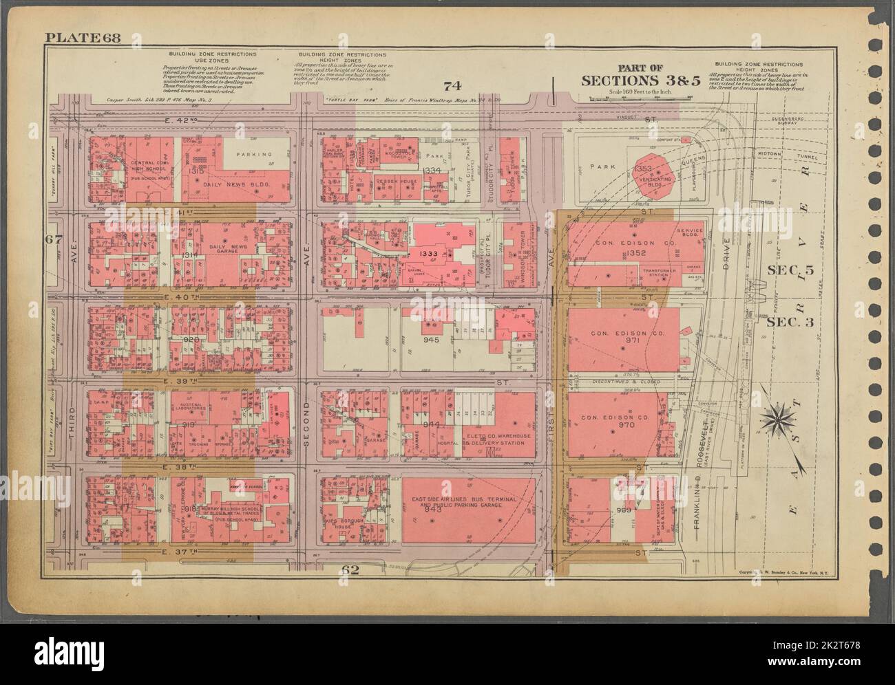 Franklin d roosevelt east river drive hi-res stock photography and ...