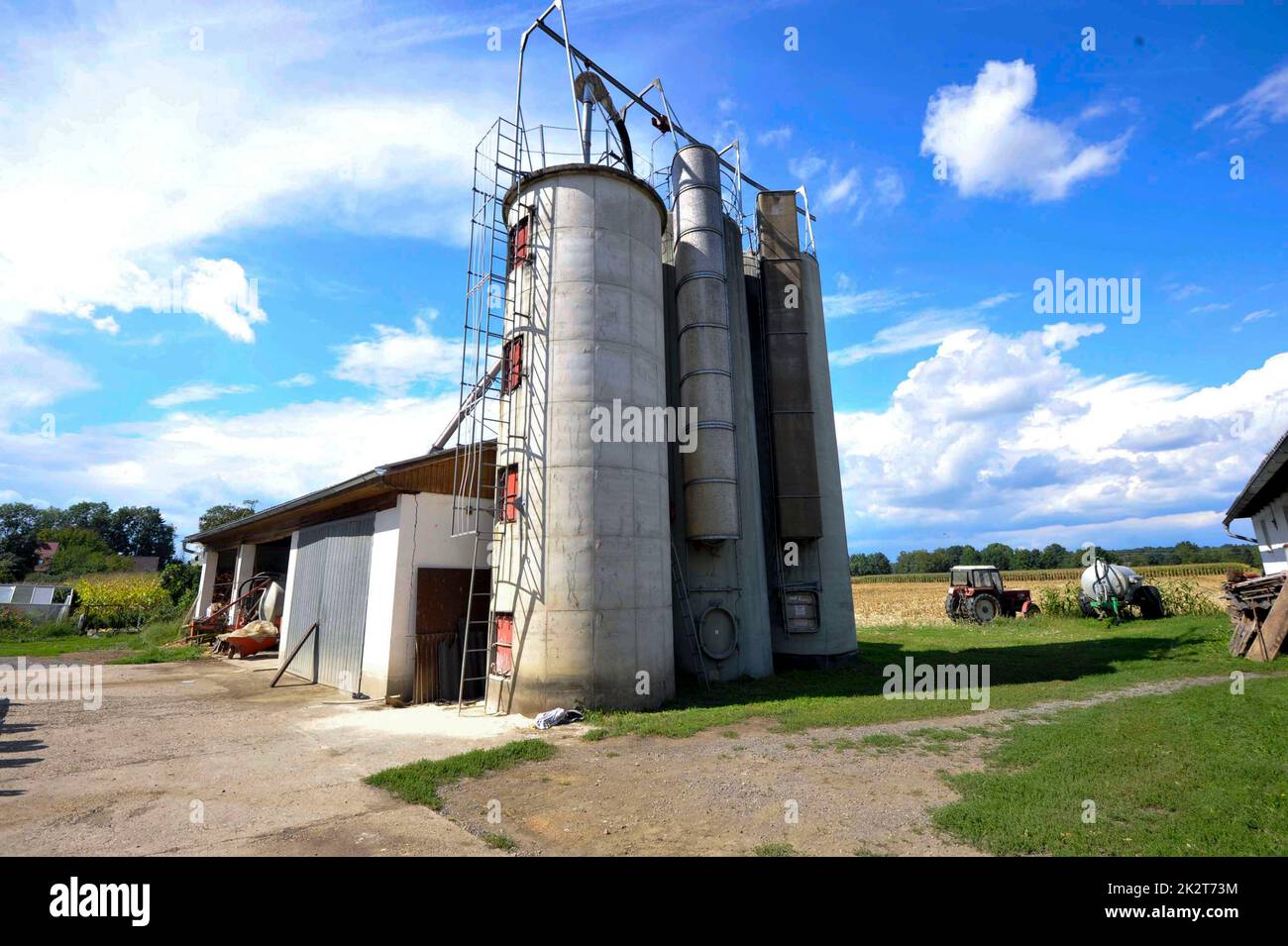 Bulk fodder hi-res stock photography and images - Alamy