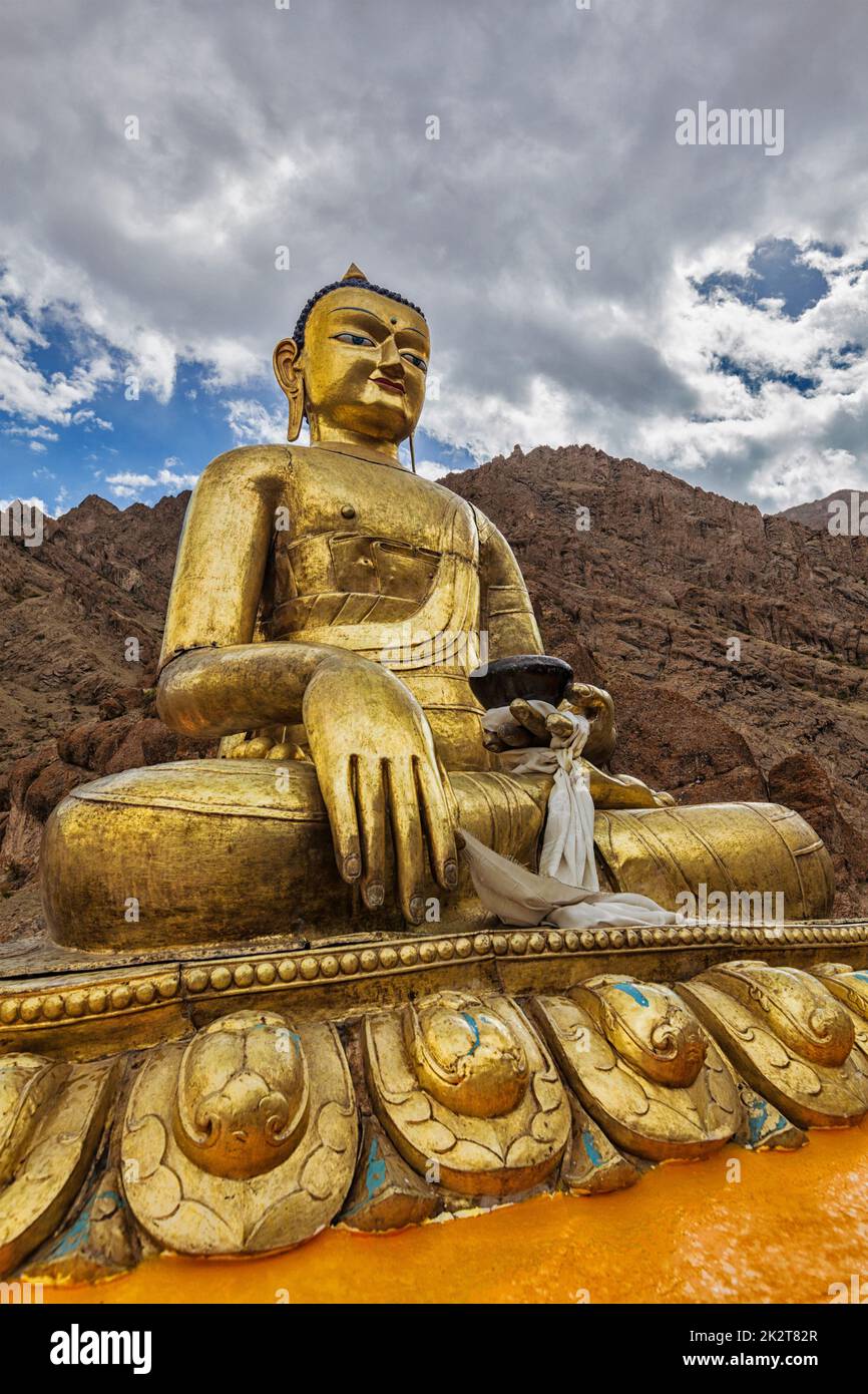 Statue in Hemis Gompa Stock Photo - Alamy