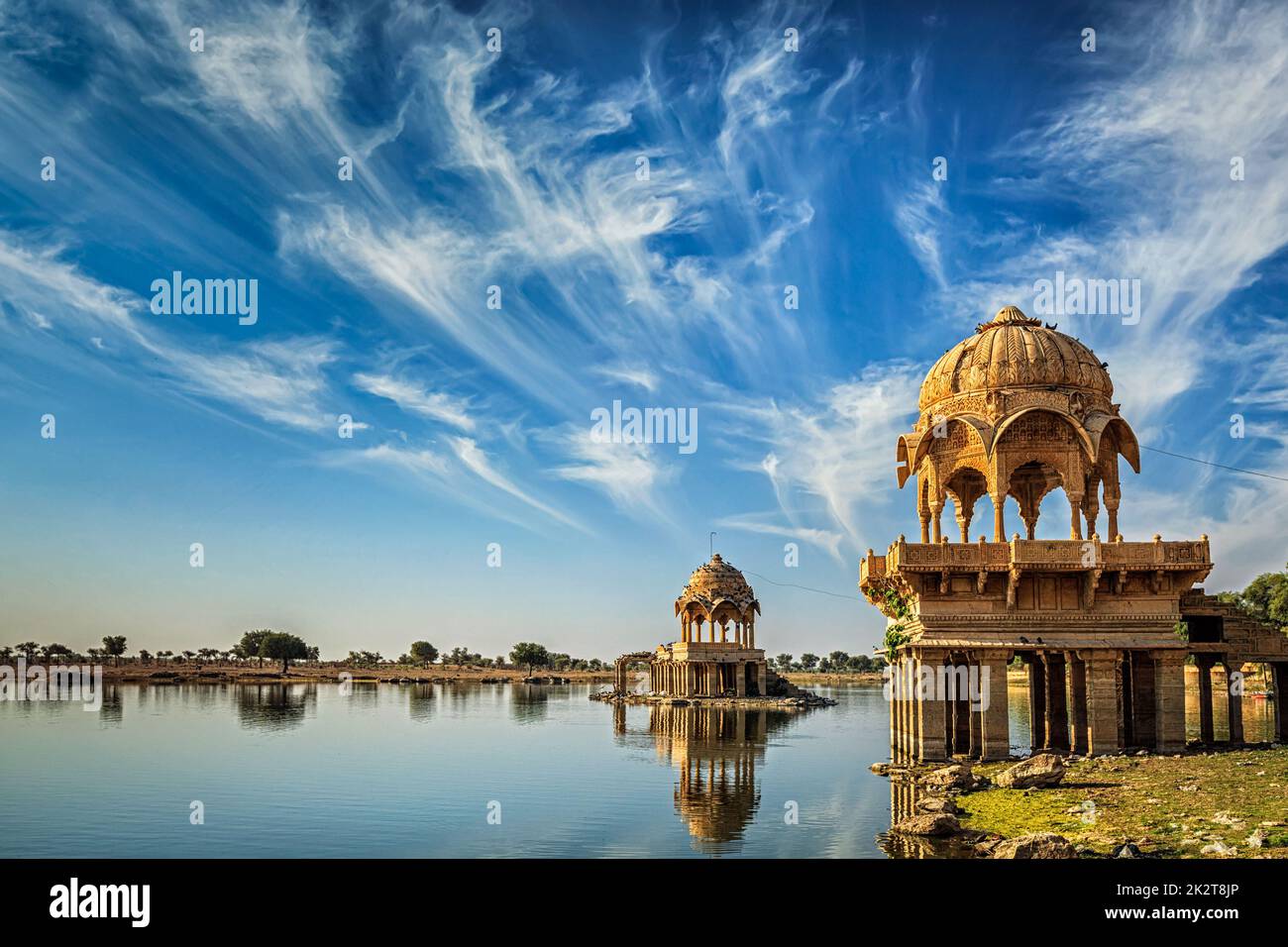 Indian landmark Gadi Sagar in Rajasthan Stock Photo - Alamy
