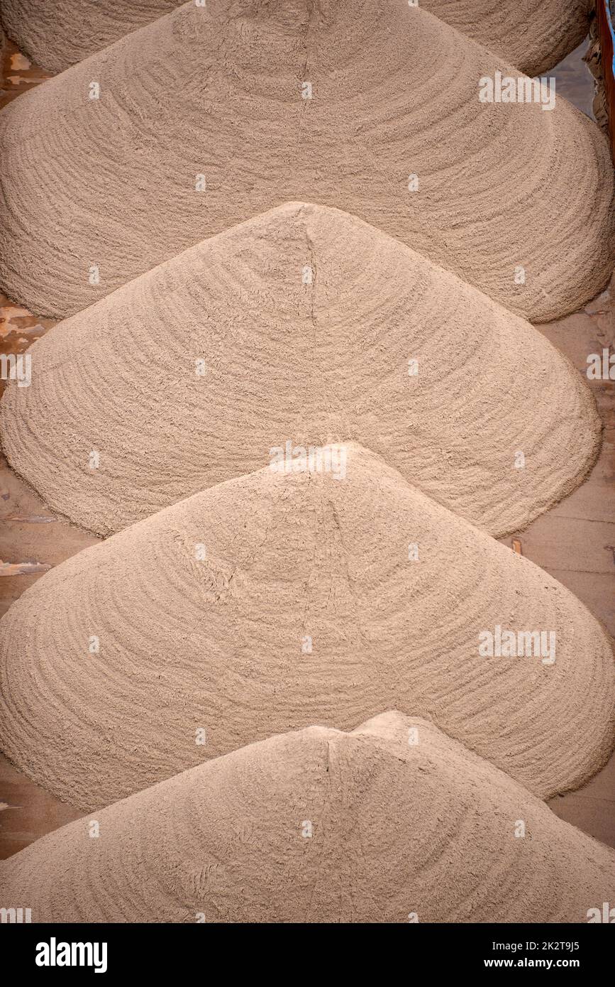 Transporting sand by a ship hi-res stock photography and images - Alamy