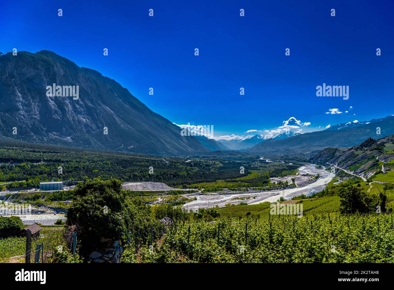 Swiss alps river landscape hi-res stock photography and images - Alamy