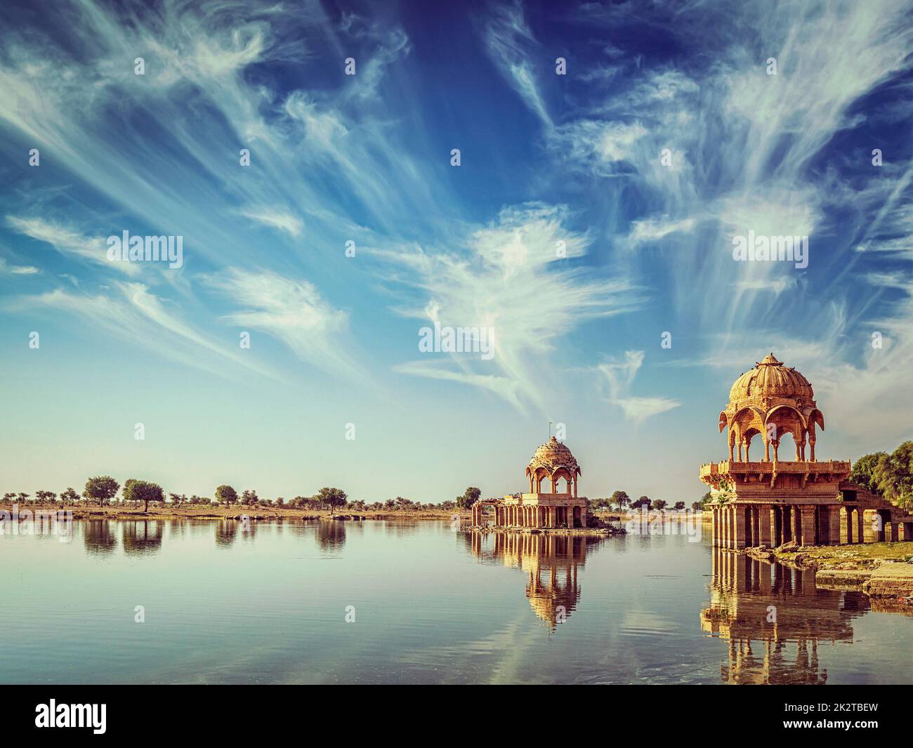 Indian landmark Gadi Sagar in Rajasthan Stock Photo - Alamy