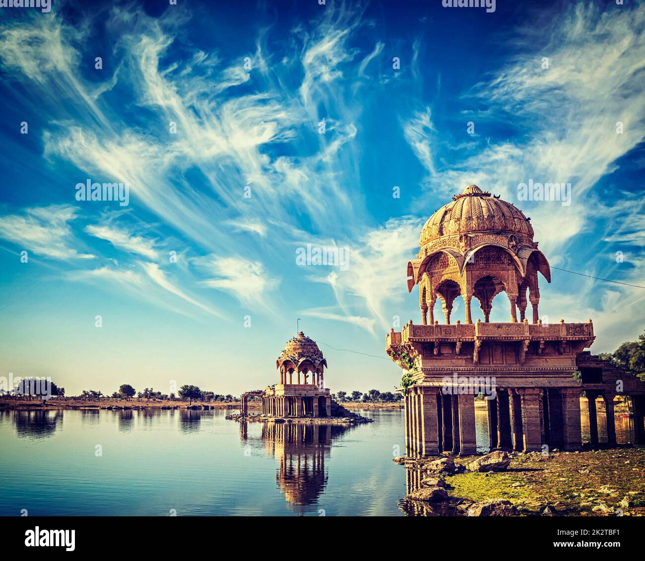 Indian landmark Gadi Sagar in Rajasthan Stock Photo - Alamy