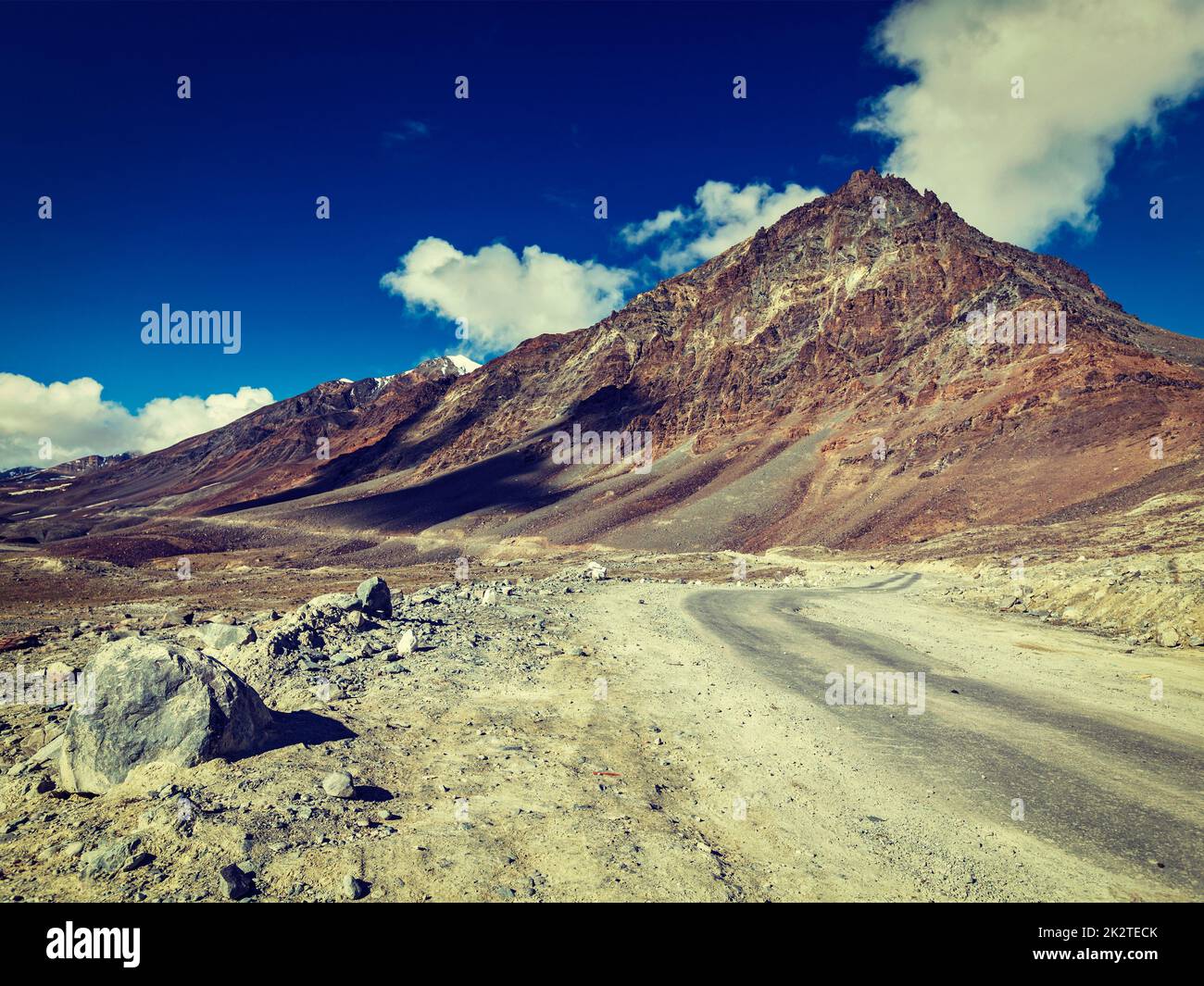 Manali-Leh road in Himalayas Stock Photo - Alamy