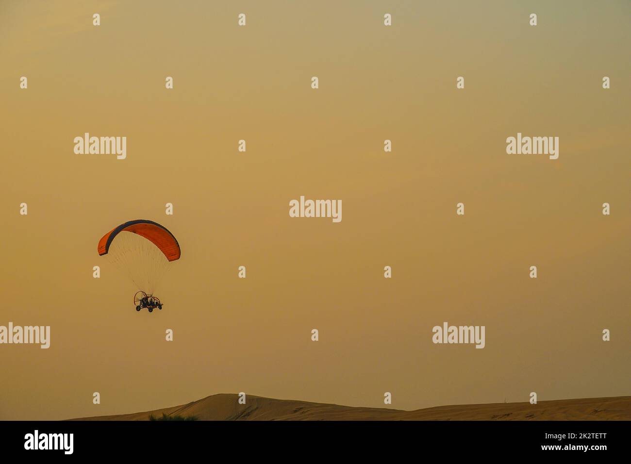 Flying Buggy (Arabian Desert Stock Photo - Alamy