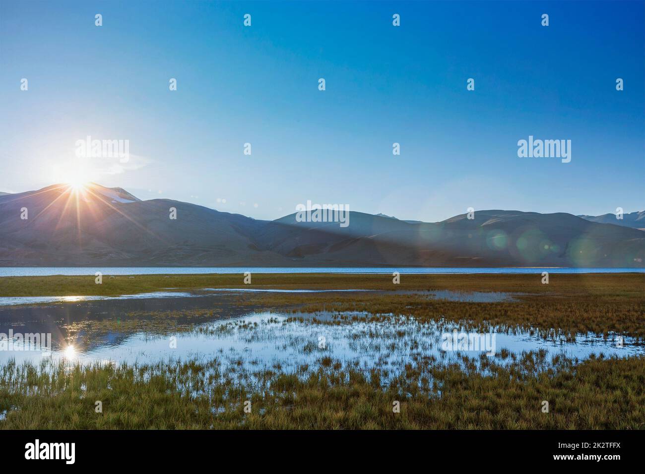 Sunrise at Tso Morir. Ladakh, India Stock Photo - Alamy