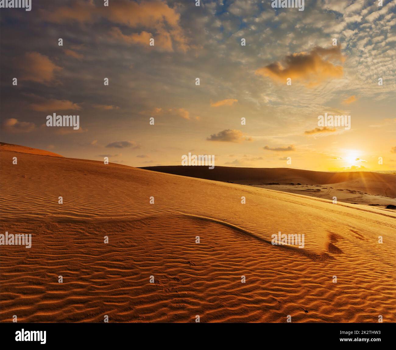 White sand dunes on sunrise, Mui Ne, Vietnam Stock Photo - Alamy