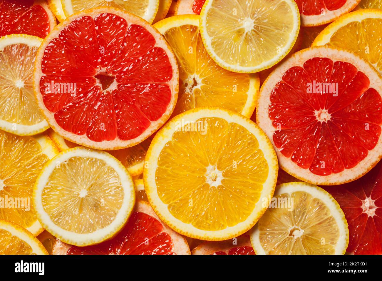 Slices fresh lemon citrus fruit hi-res stock photography and images - Alamy