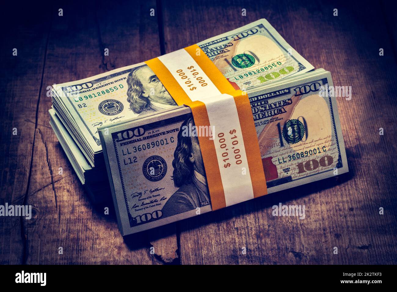 Stacks of new 100 US dollars 2013 banknotes bills Stock Photo - Alamy