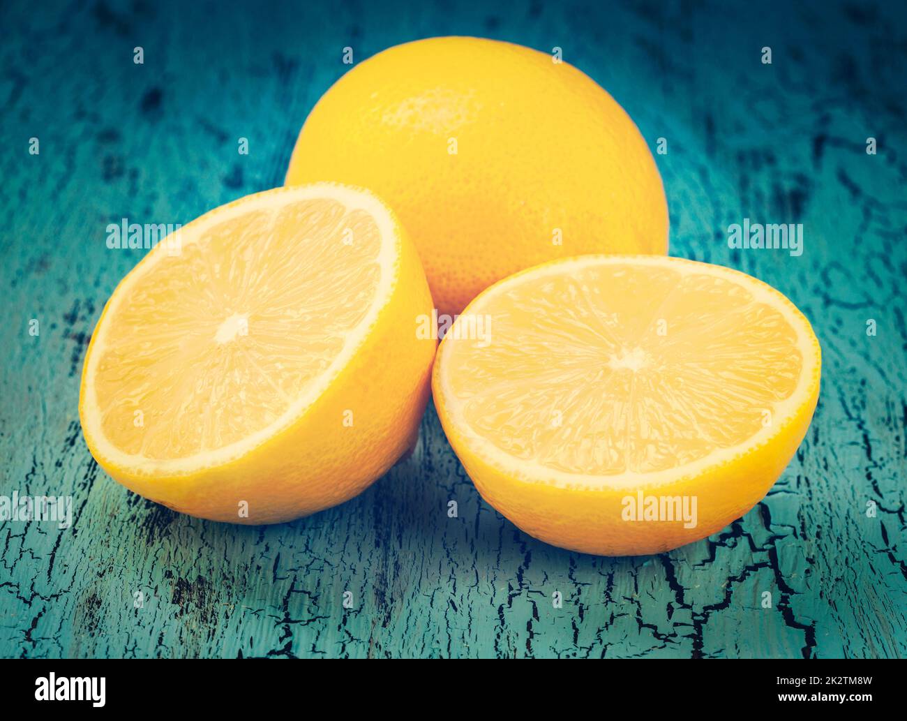 Lemon and cut half slices Stock Photo - Alamy