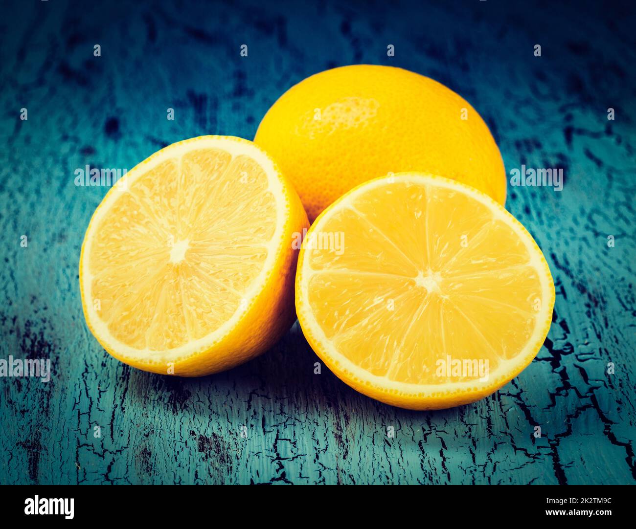 Lemon and cut half slices Stock Photo - Alamy
