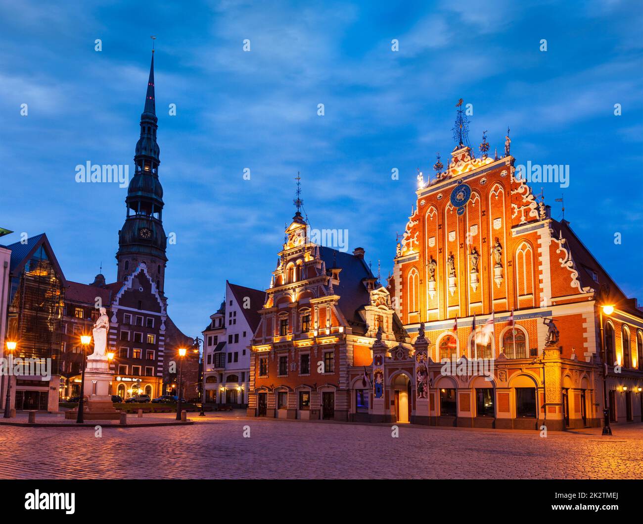 Riga Town Hall Square, House of the Blackheads, St. Roland Statu Stock ...