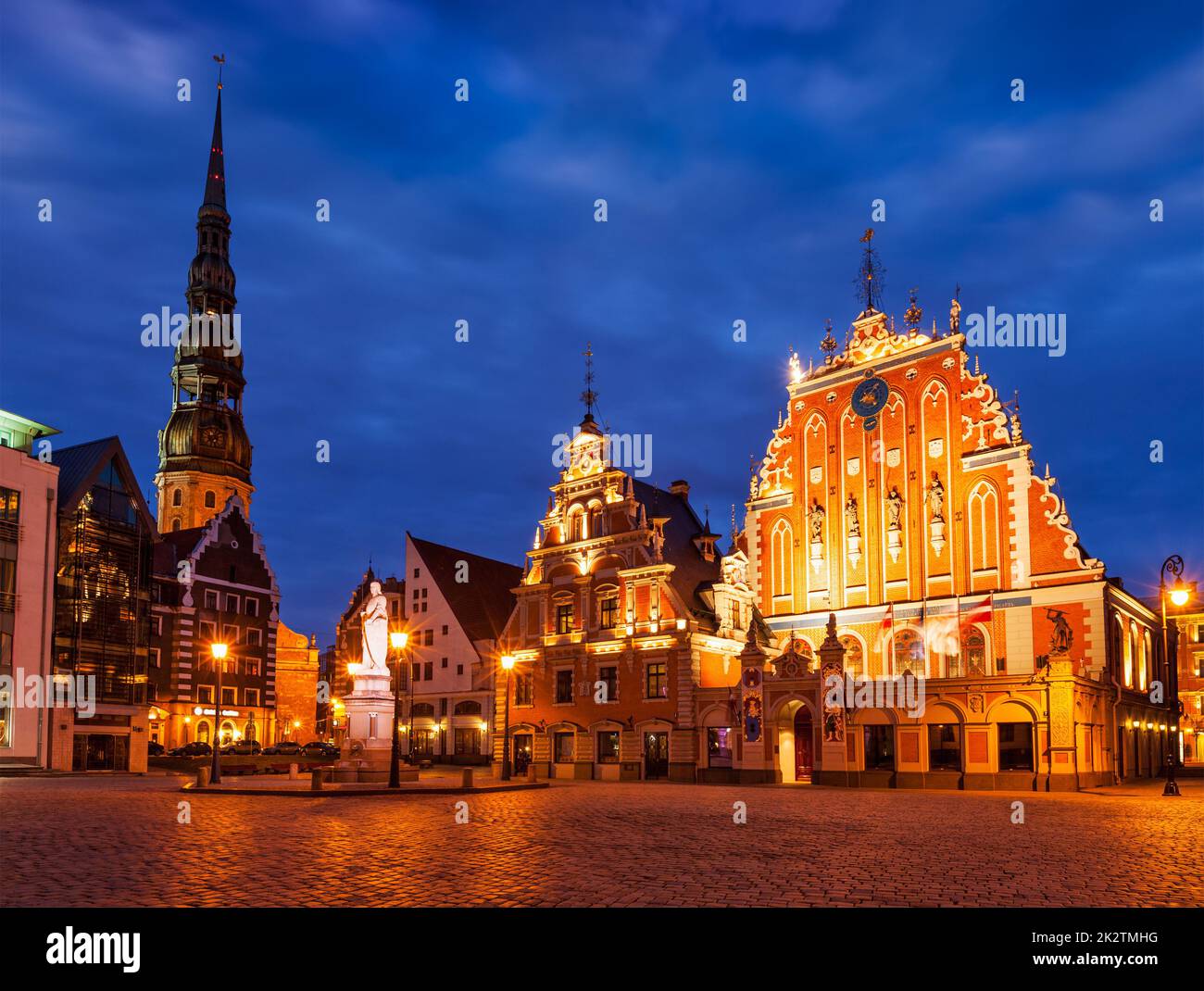 Riga Town Hall Square, House of the Blackheads, St. Roland Statu Stock ...