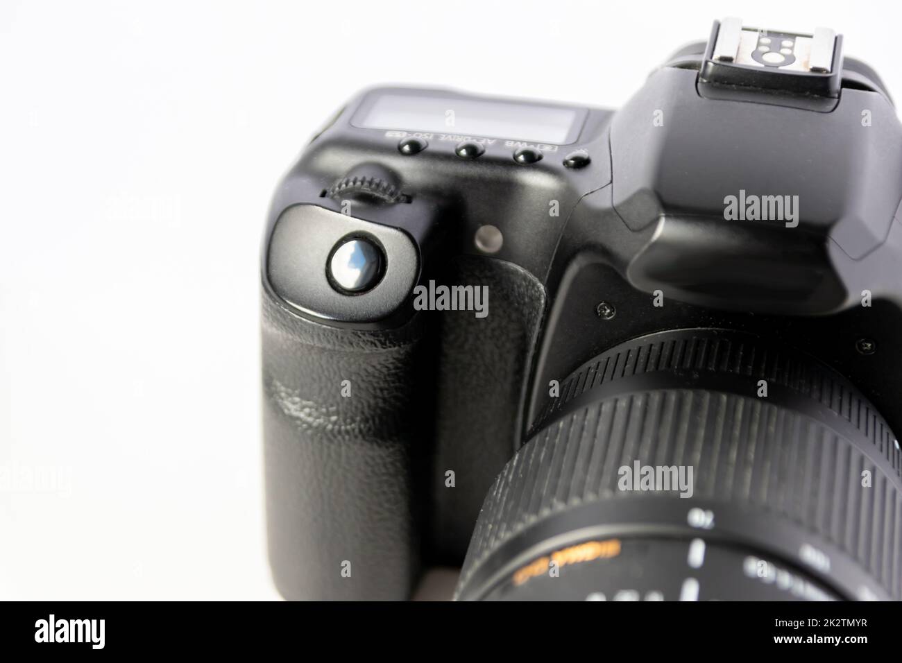 Professional dslr camera equipment with 70-300 mm tele zoom objective ...