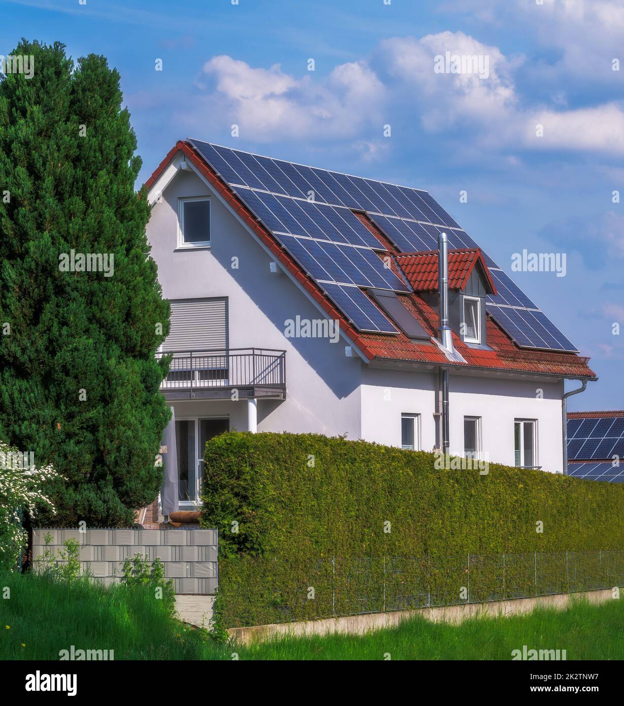 Modified house hi-res stock photography and images - Alamy