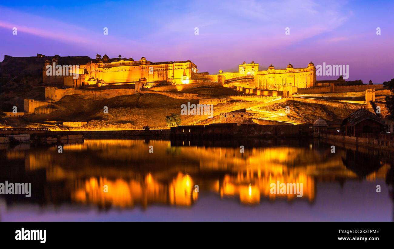 Amer Fort at night in twilight, Jaipur Stock Photo - Alamy