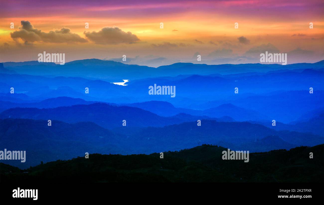Munnar dawn hi-res stock photography and images - Alamy