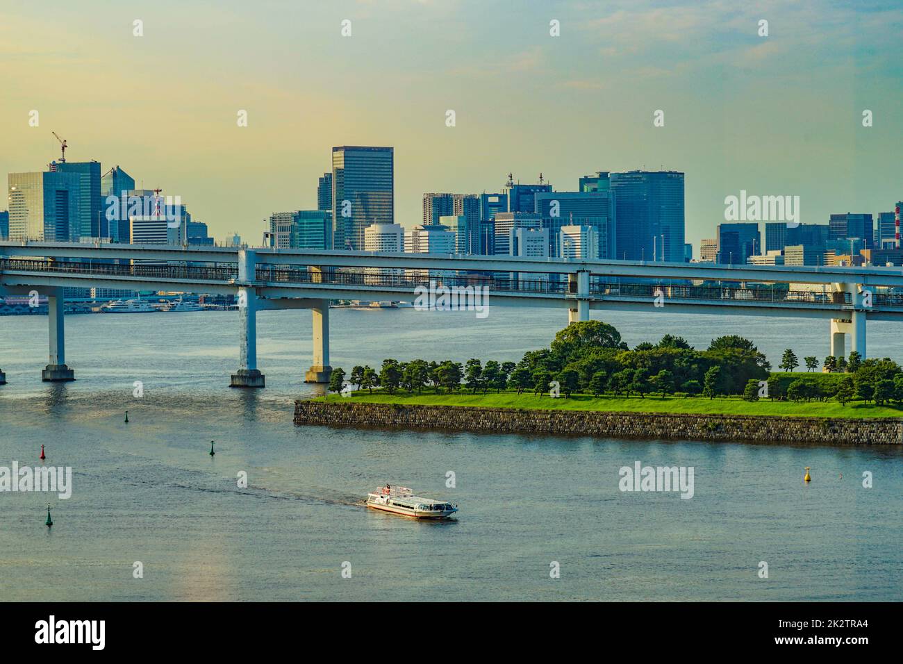 Tokyo odaiba beach hi-res stock photography and images - Alamy