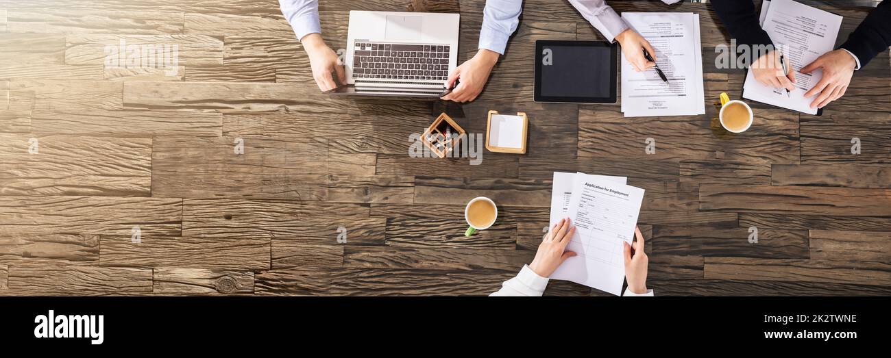 Interview desk hi-res stock photography and images - Alamy