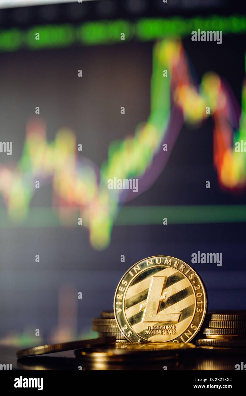 Gold graph hi-res stock photography and images - Alamy