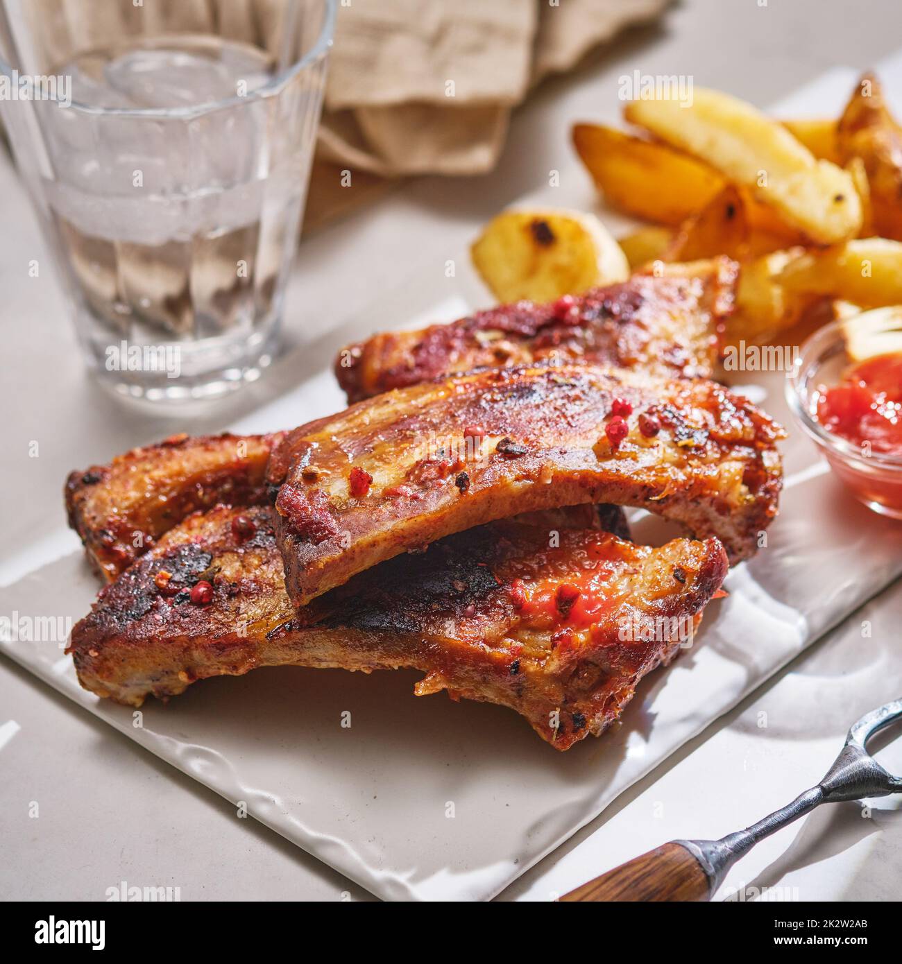 Carving pork hi-res stock photography and images - Alamy