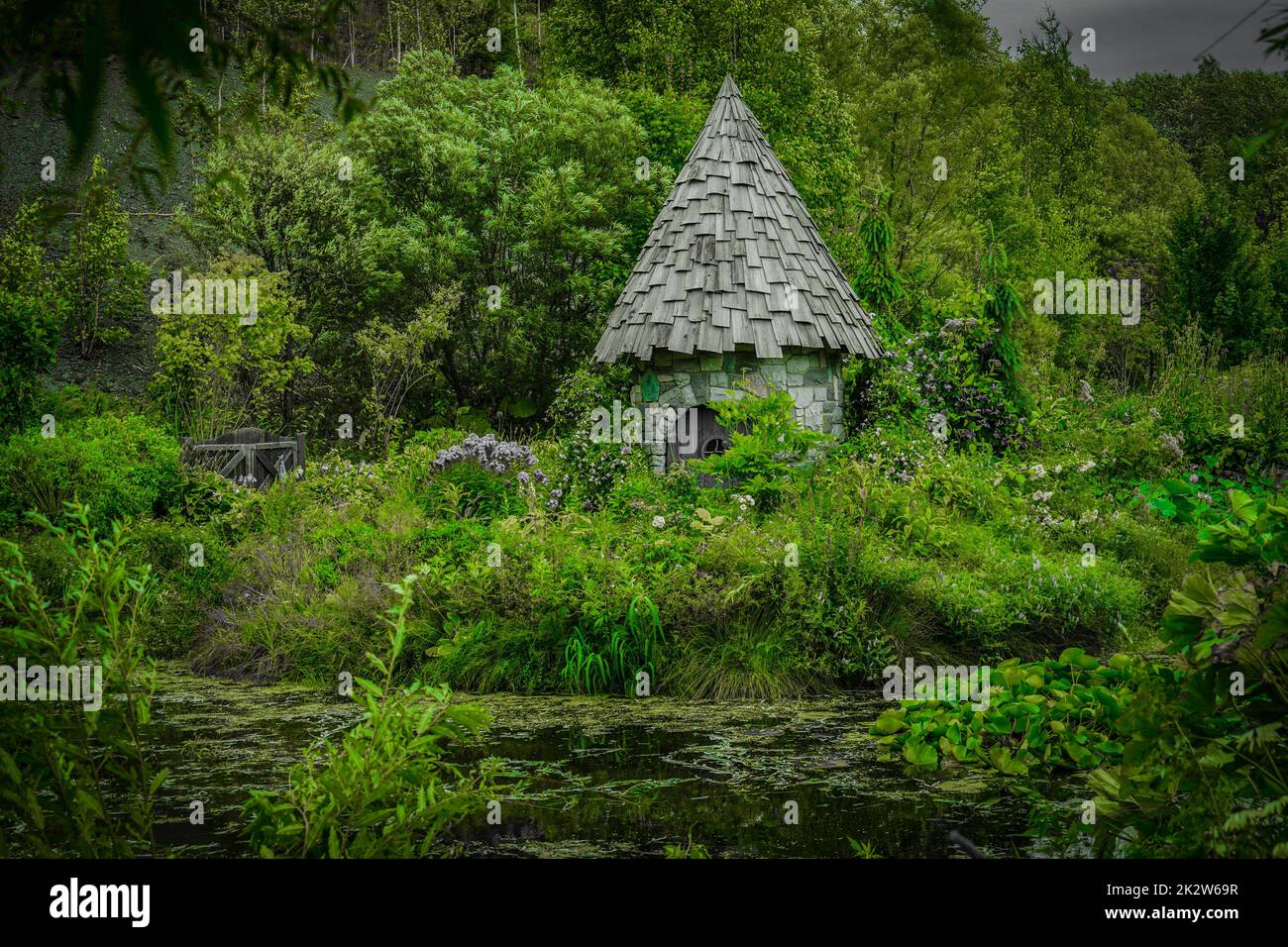 Cute hut in the woods Stock Photo - Alamy