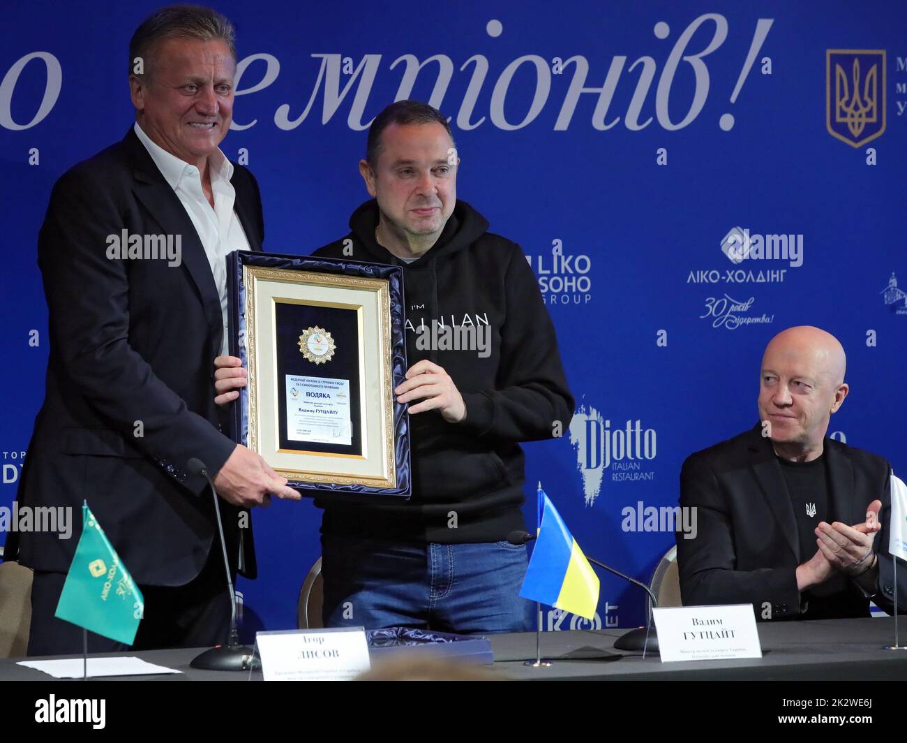 Diploma swimming hi-res stock photography and images - Alamy