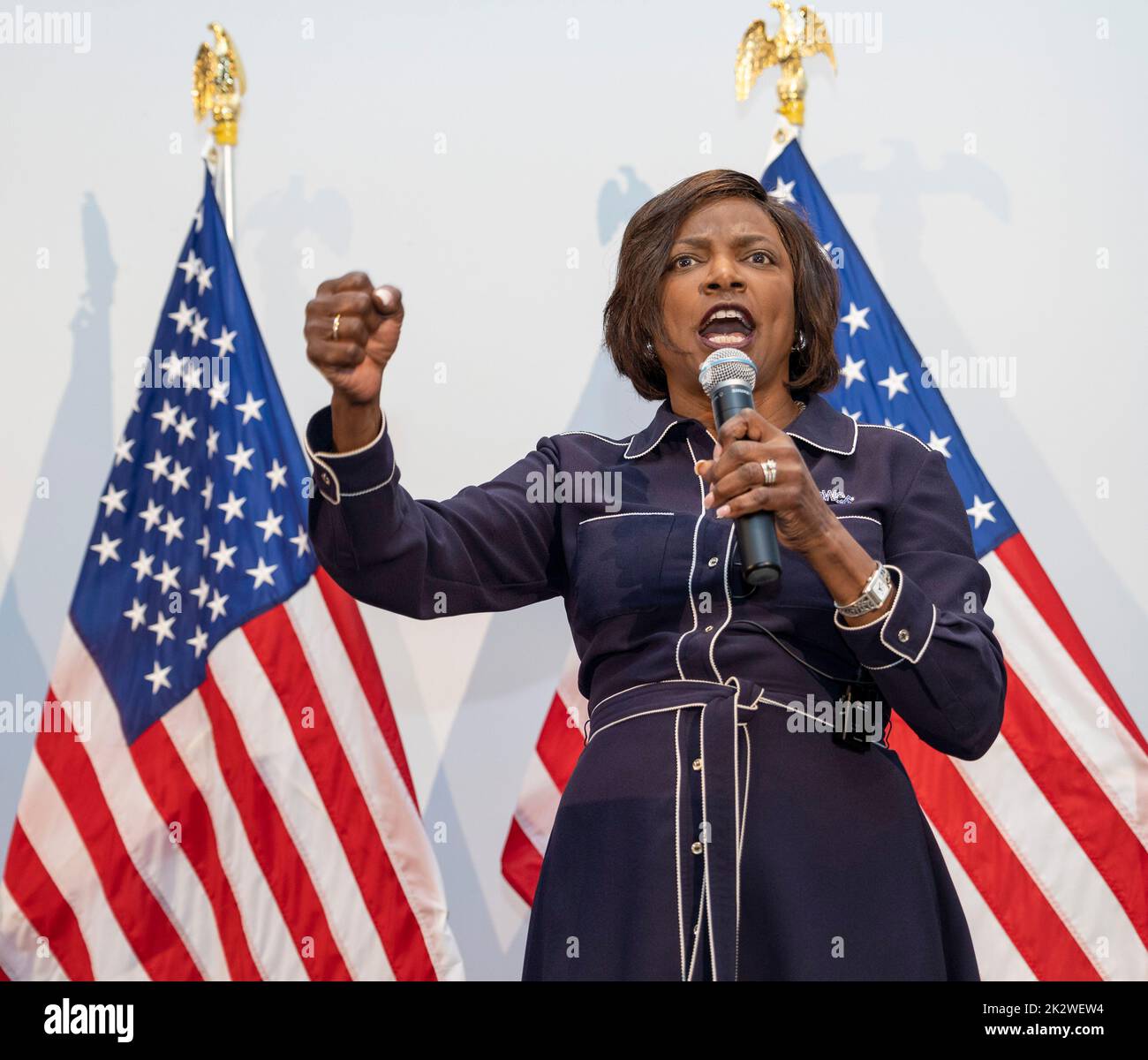 Candidate dress hi-res stock photography and images - Alamy