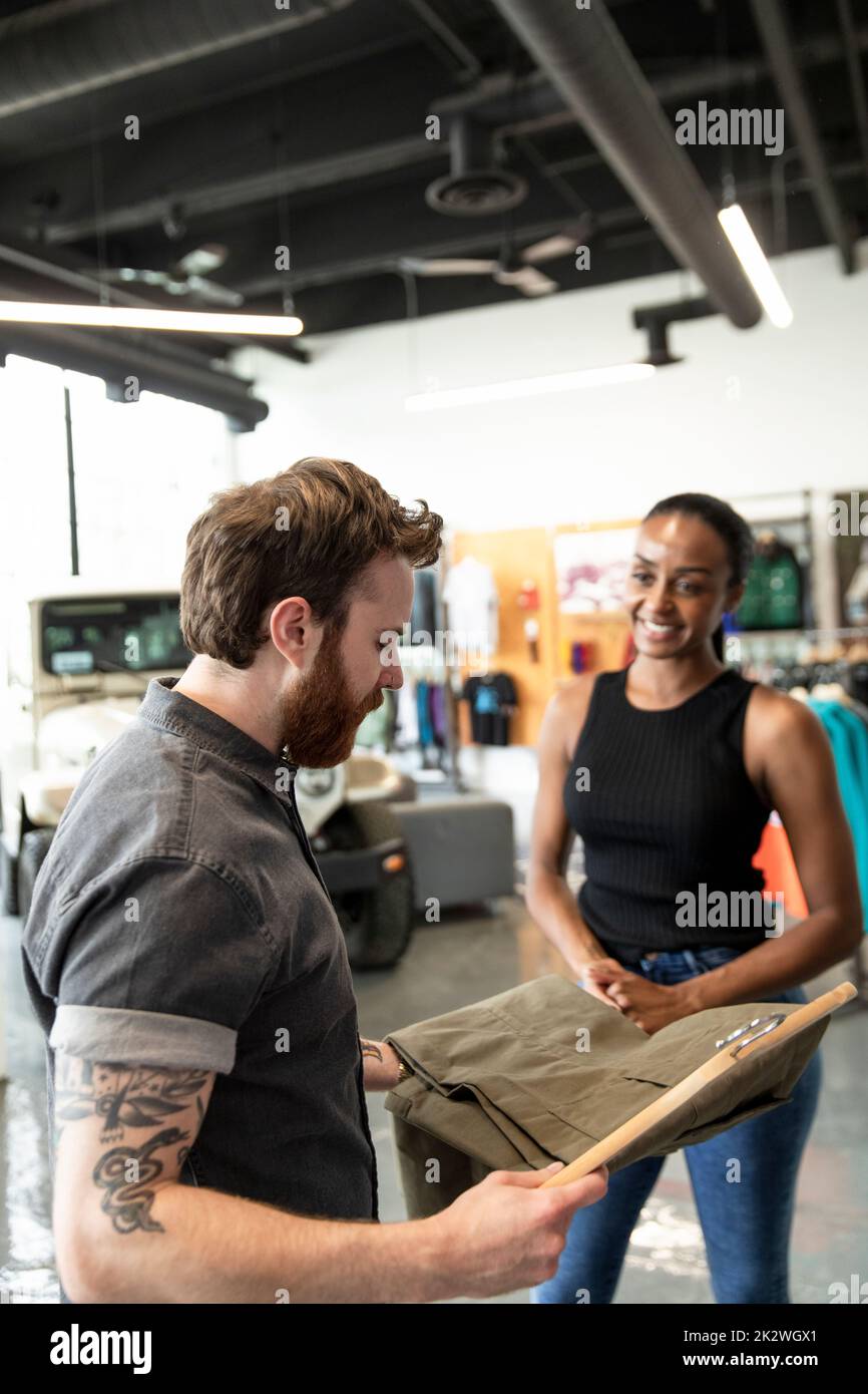 Man shopping for pants store hi-res stock photography and images - Alamy