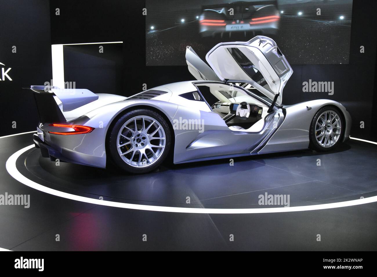 Aspark OWL '2017 - Italian hypercar with Electro-Engine - Photo taken ...