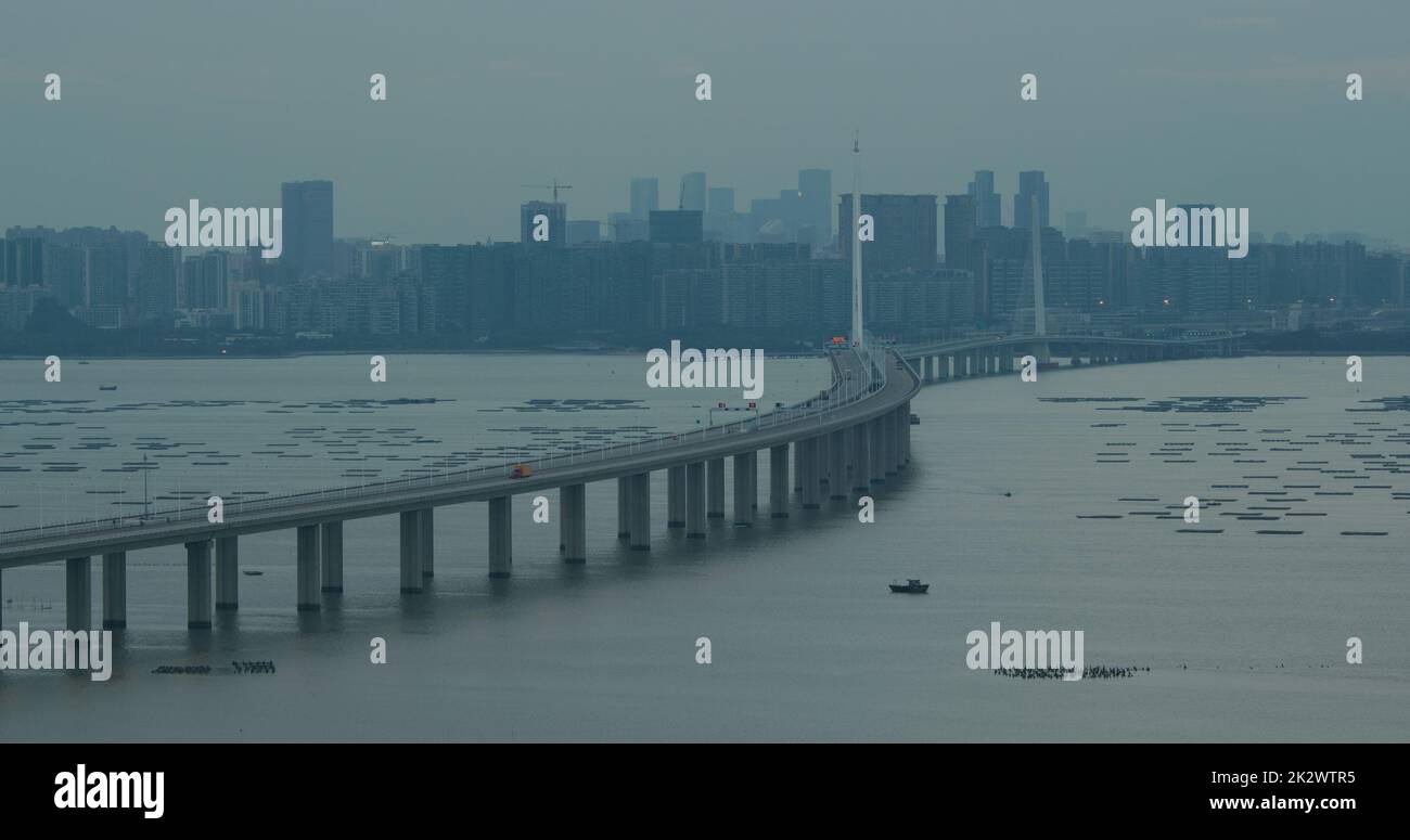 Hong kong shenzhen bridge hi-res stock photography and images - Alamy